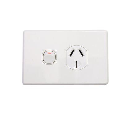 Clipsal 15A C2000 Powerpoint White | Single Socket